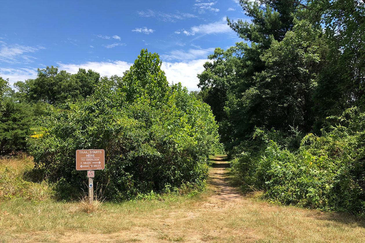 Red Rock Wilderness Overlook Park - Loudouner